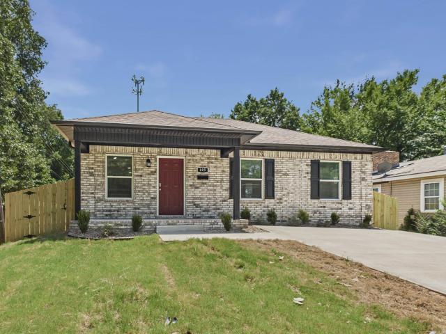 405.5 E 29th Street