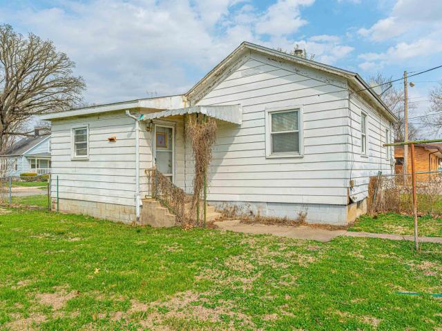 405 5th St, Lincoln, IL 62656 | MLS #CA1042