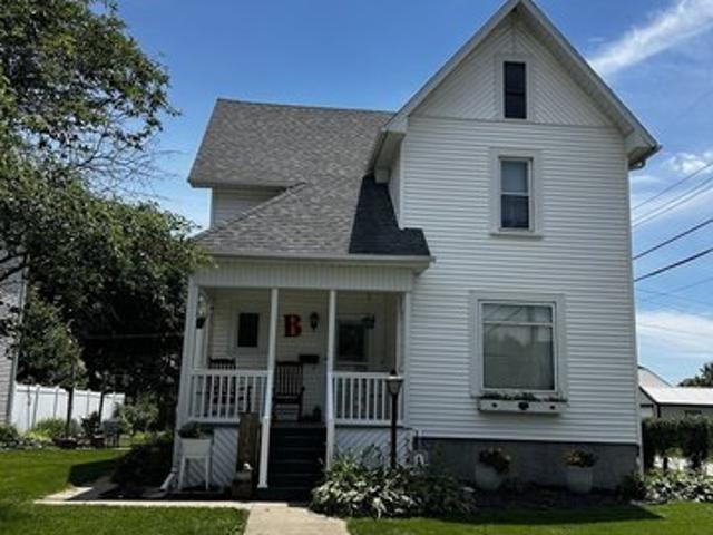 405 8th St, Mendota, IL 61342
