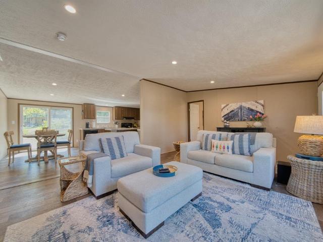 405 County Road 2601