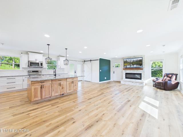 405 County Road 439