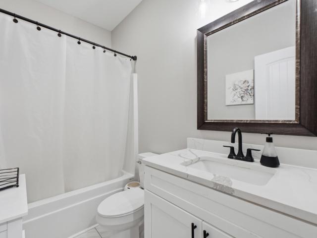 405 Coahulla Creek Dr, Dalton, GA 30721 | MLS #1537