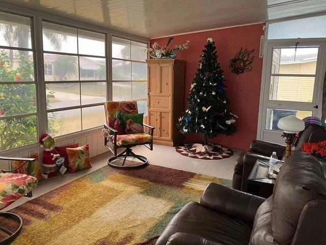 405 Caymen Dr Unit 215, Lake Wales, FL 33859