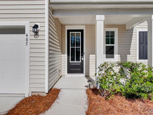 405 Canal Crossing Way
