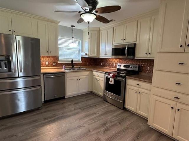 405 Canton Avenue