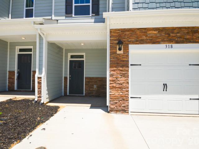 405 Creekview Road