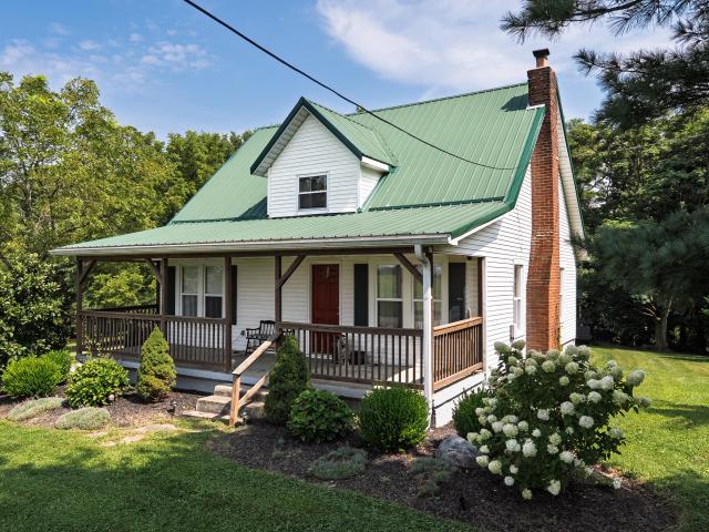 405 Crittenden Mount Zion Road