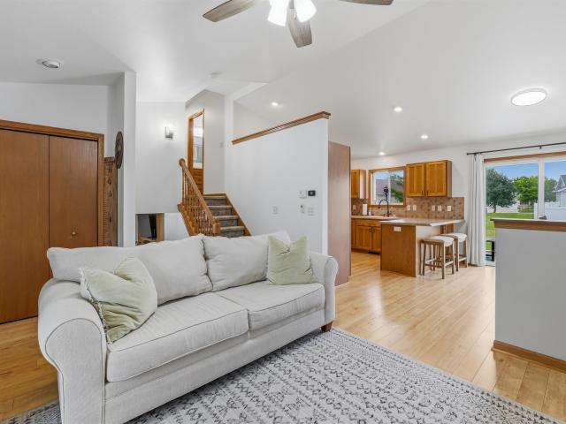 405 crowfoot avenue