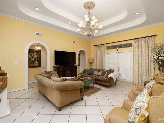 405 Anaqua Drive