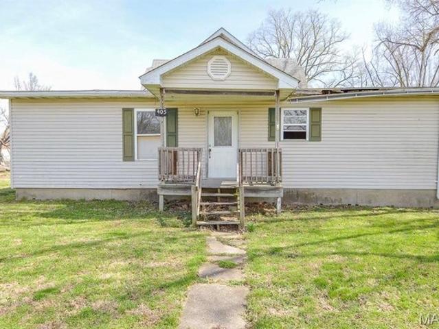 405 Academy St, Pocahontas, IL 62275