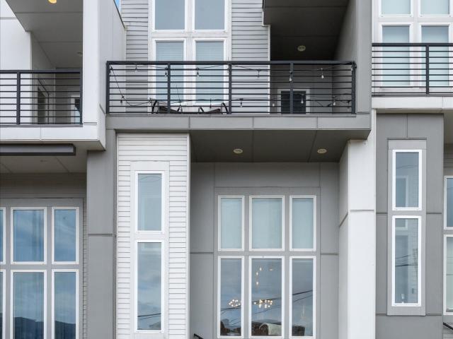 405 Avoca St # 4