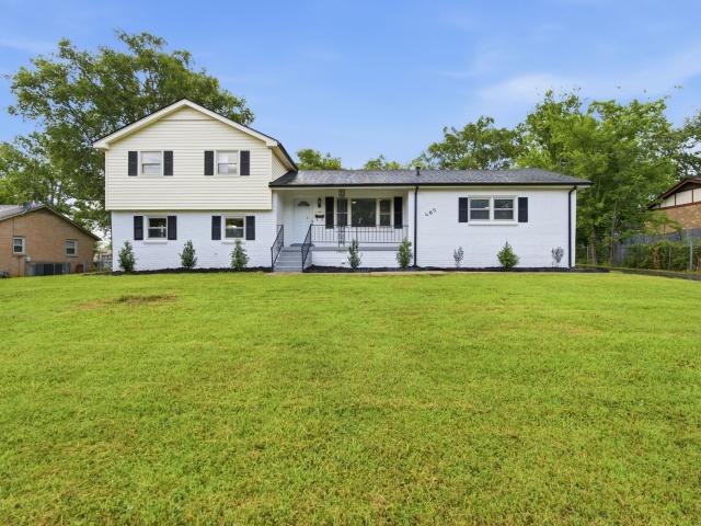 405 Beechwood Ct