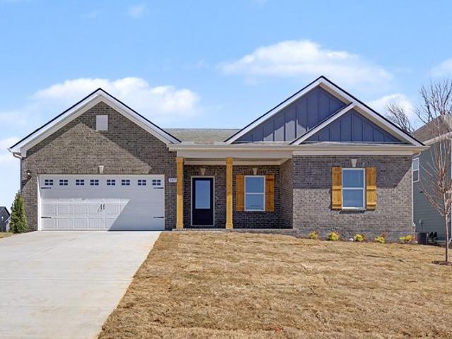 405 Blackjack Oak Ct, Clarksville, TN 37043