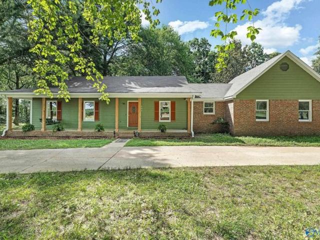405 Buddy Williamson Rd, New Market, AL 35761