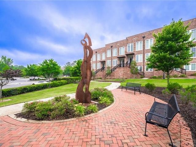 405 Burton Dr, Alpharetta, GA 30009