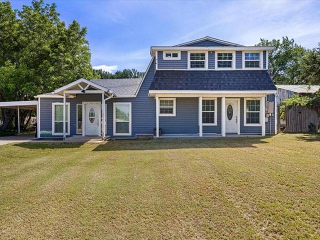 405 Granbury Ct, Granbury, TX 76049