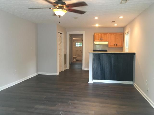 405 Granbury Street