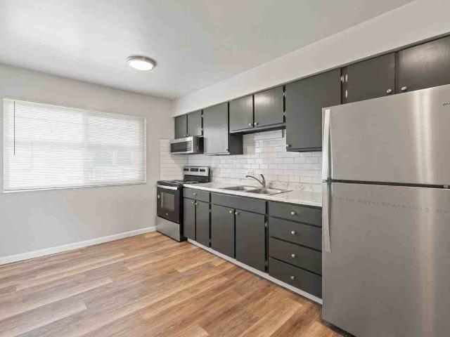 405 Grand Canyon Blvd 2 Bedroom Apartment for Rent at 405 Grand Canyon Blvd, Reno, NV 89502 Wells Avenue Neighborhood