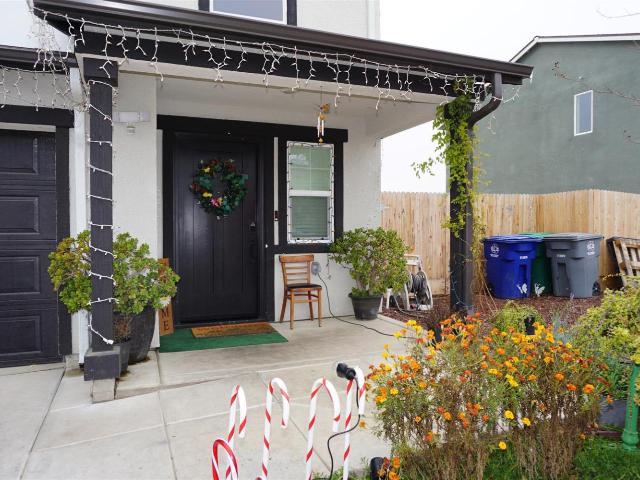 405 Greene Way, Los Banos, CA 93635 | MLS #ML82029 | Compass