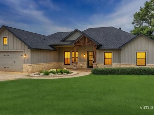 405 Door Key Ranch Rd, Trinidad, TX 75163