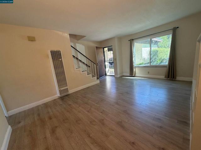 405 Del Valle Cir