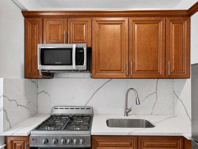 405 E 63RD Street 2B