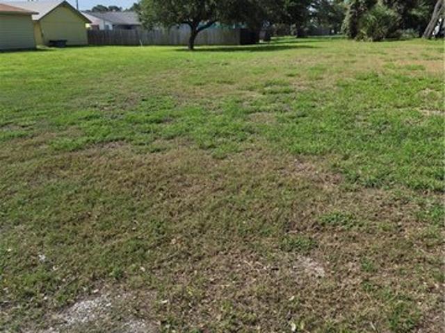 405 E Concho St Lot 8B, Rockport, TX 78382