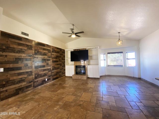 405 E Huber St, Mesa, AZ 85203 | MLS #7000 | Compass