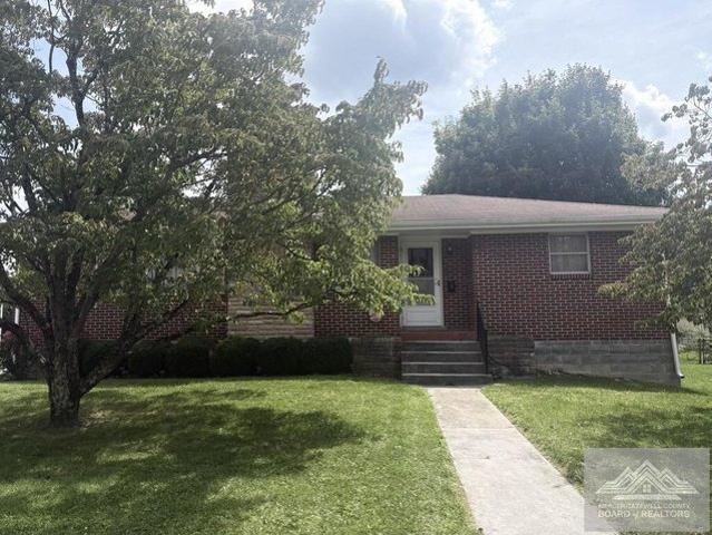 405 East Dr, Princeton, WV 24740
