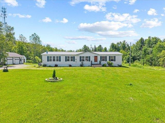405 East Rd, Bradford, ME 04410