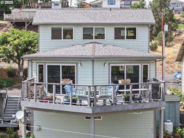 405 Elrod Ave, Maupin, OR 97037