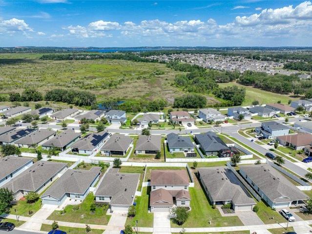 405 Kestrel Dr, Groveland, FL 34736