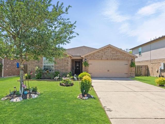 405 Hawks View Dr, Texas City, TX 77568