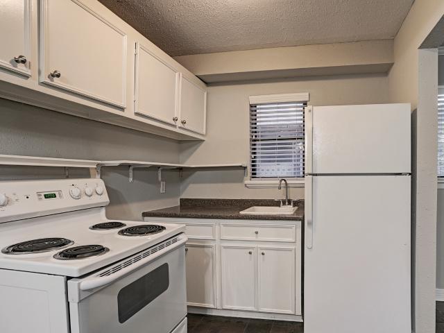 405 Hawthorne St, Unit 13, Houston, TX 77006 | MLS #14721 | Compass