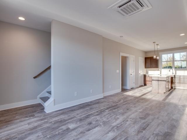 405 Harper Lndg