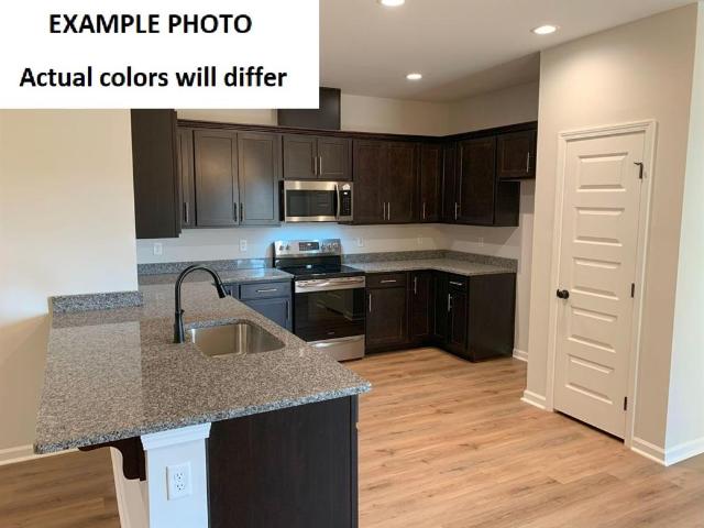 405 Hummingbird Lane