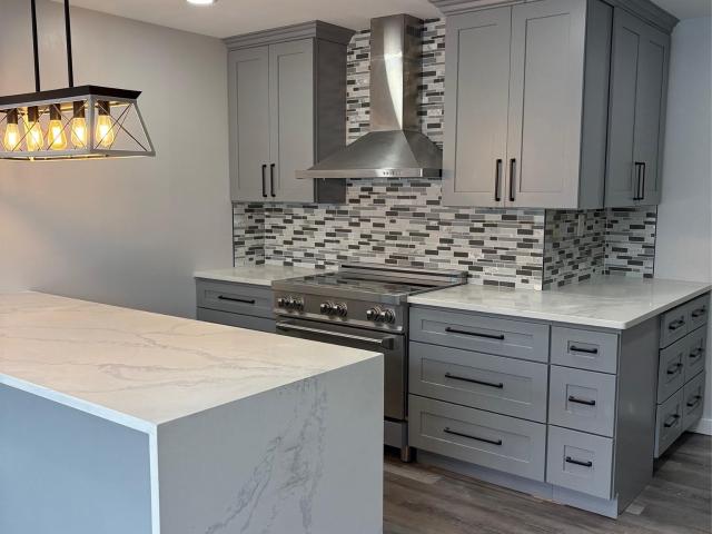 405 I U Willets Road
