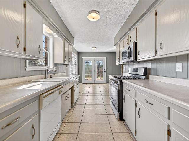 405 Indian Trail
