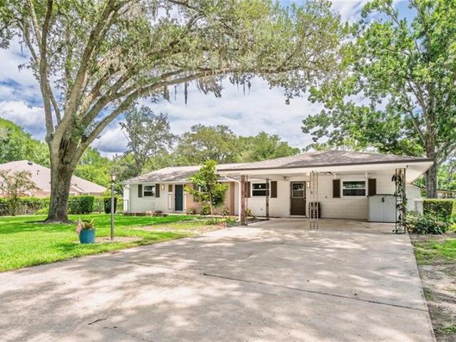 405 Oakhurst St, Altamonte Springs, FL 32701