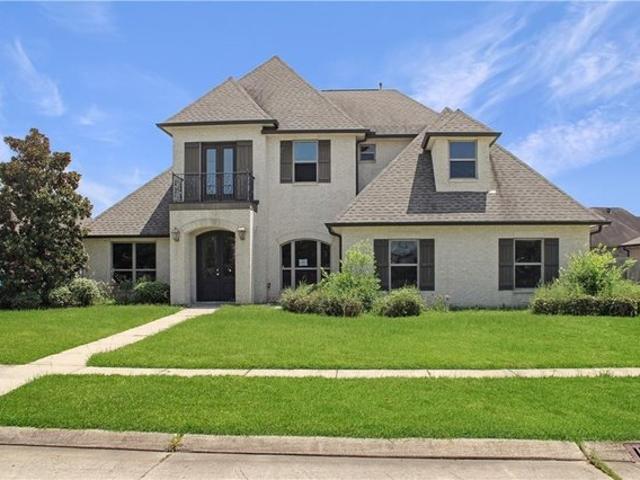 405 Lac Verret Dr, Luling, LA 70070
