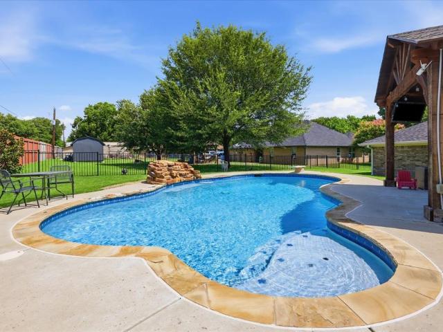 405 Lantern Ridge