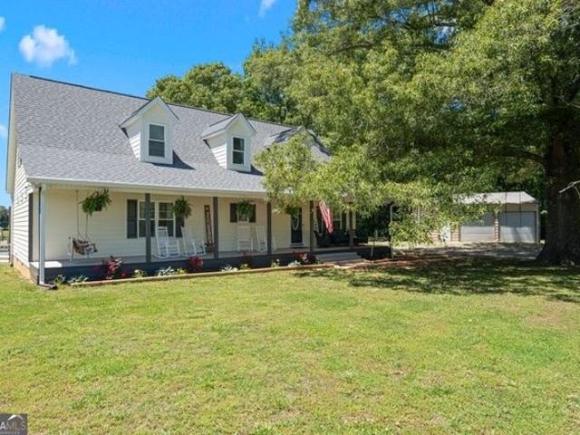 405 Little Cir, Tallapoosa, GA 30176