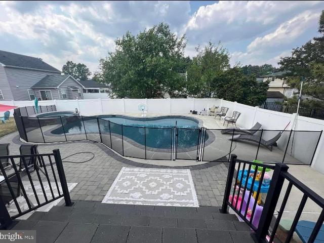 405 Lincoln Ave, Bellmawr, NJ 08031 | MLS #NJCD2114 | Compass
