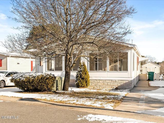 405 Maplehurst Court