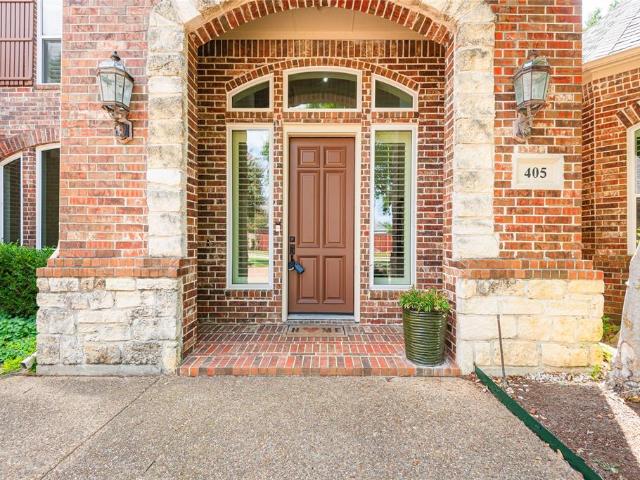 405 Martel Lane