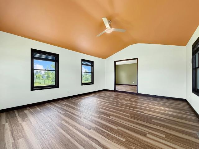 405 Merle Court NE