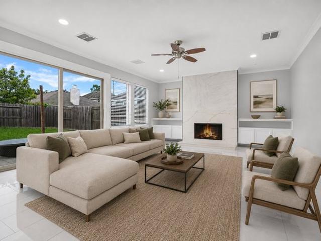 405 Mystic Trail Loop, Houston, TX 77339
