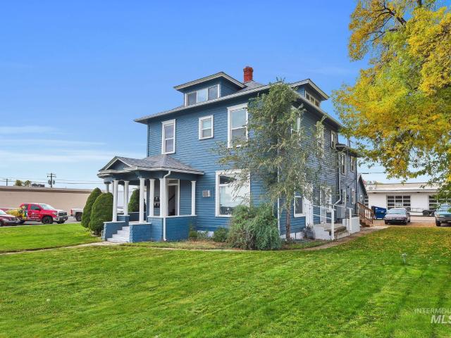 405 N 2nd E