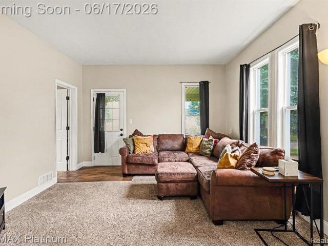 405 N Kiesel Street