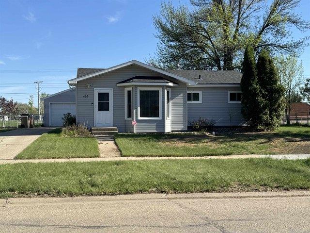 405 NW 24th Ave, Minot, ND 58703